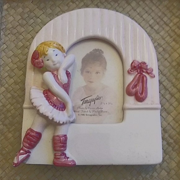 Terragrafics inc | Other | Vintage Ballerina Ceramic Photo Frame | Poshmark